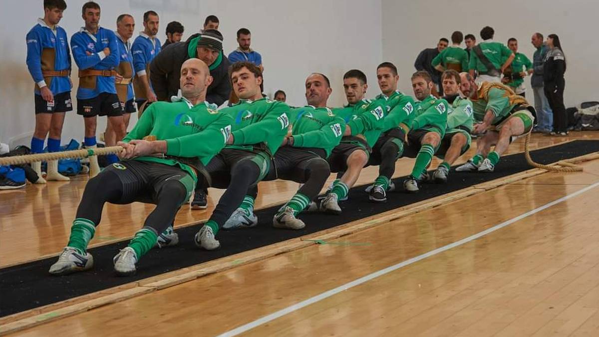 Donezteben jokoan ziren txapelak ere bereganatu ditu Beti Gaztek ...